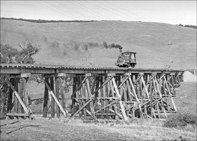 Engineers & Politicians Chapter One » Victorian Railways History